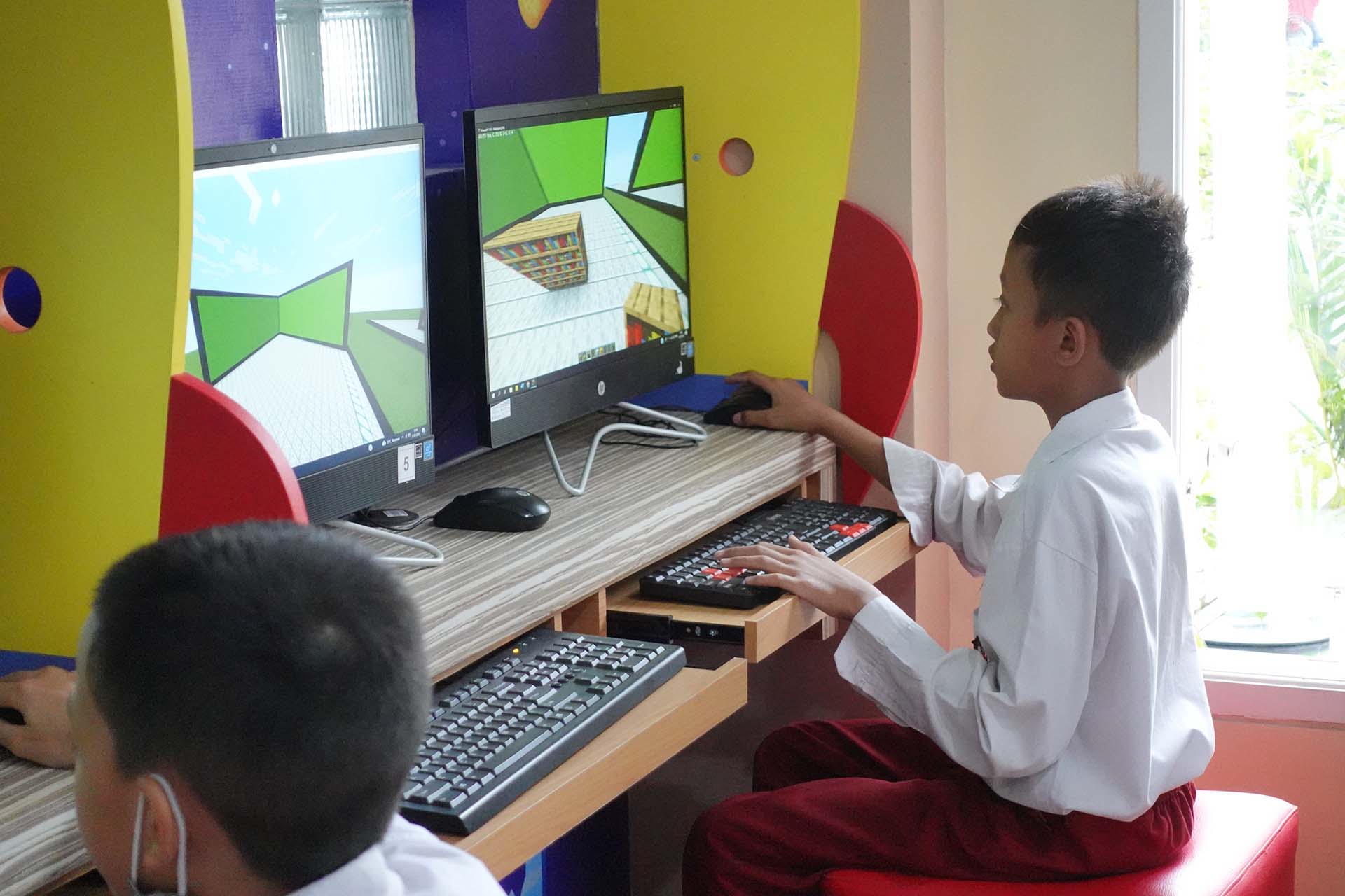 Crafting Dreams: Students Shape their Dream Libraries in the Minecraft ...